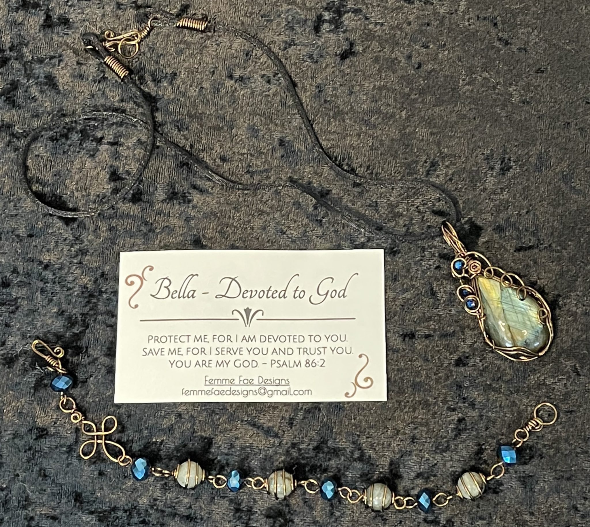 The Inside Scoop on the Jewelry Designs for TRACE OF DOUBT - DiAnn Mills